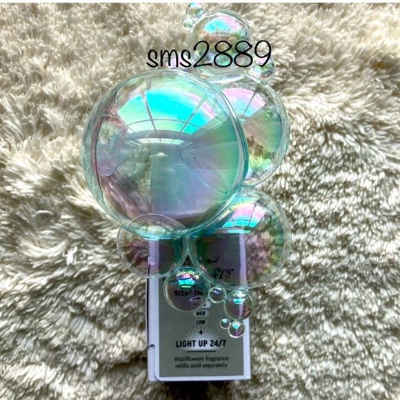 Bath & Body Works | Other | Bathand Body Works Bubbles Wallflower Plug ...
